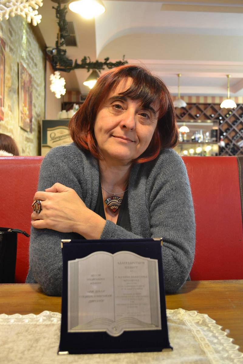 Янтра ДНЕС Live Синдикатът на българските учители награди кмета Емануил Манолов и двама педагози