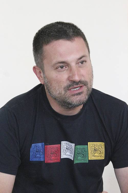 Янтра ДНЕС live | Д-р Теодор Марков: “Човек е толкова голям, колкото е голяма щедростта му към ...