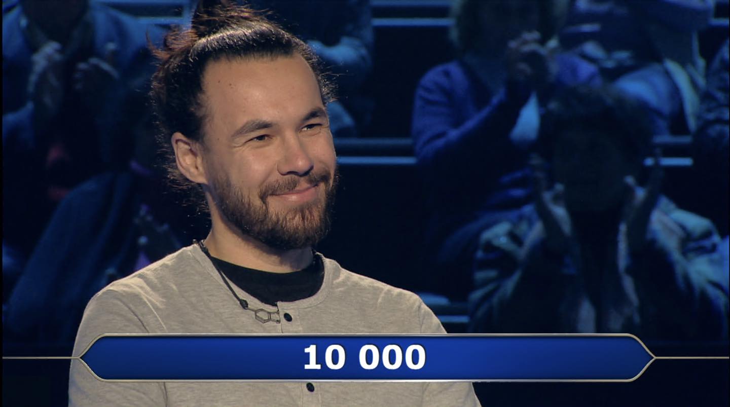 Янтра ДНЕС live | Учител от Велико Търново спечели 10 000 лева от ...